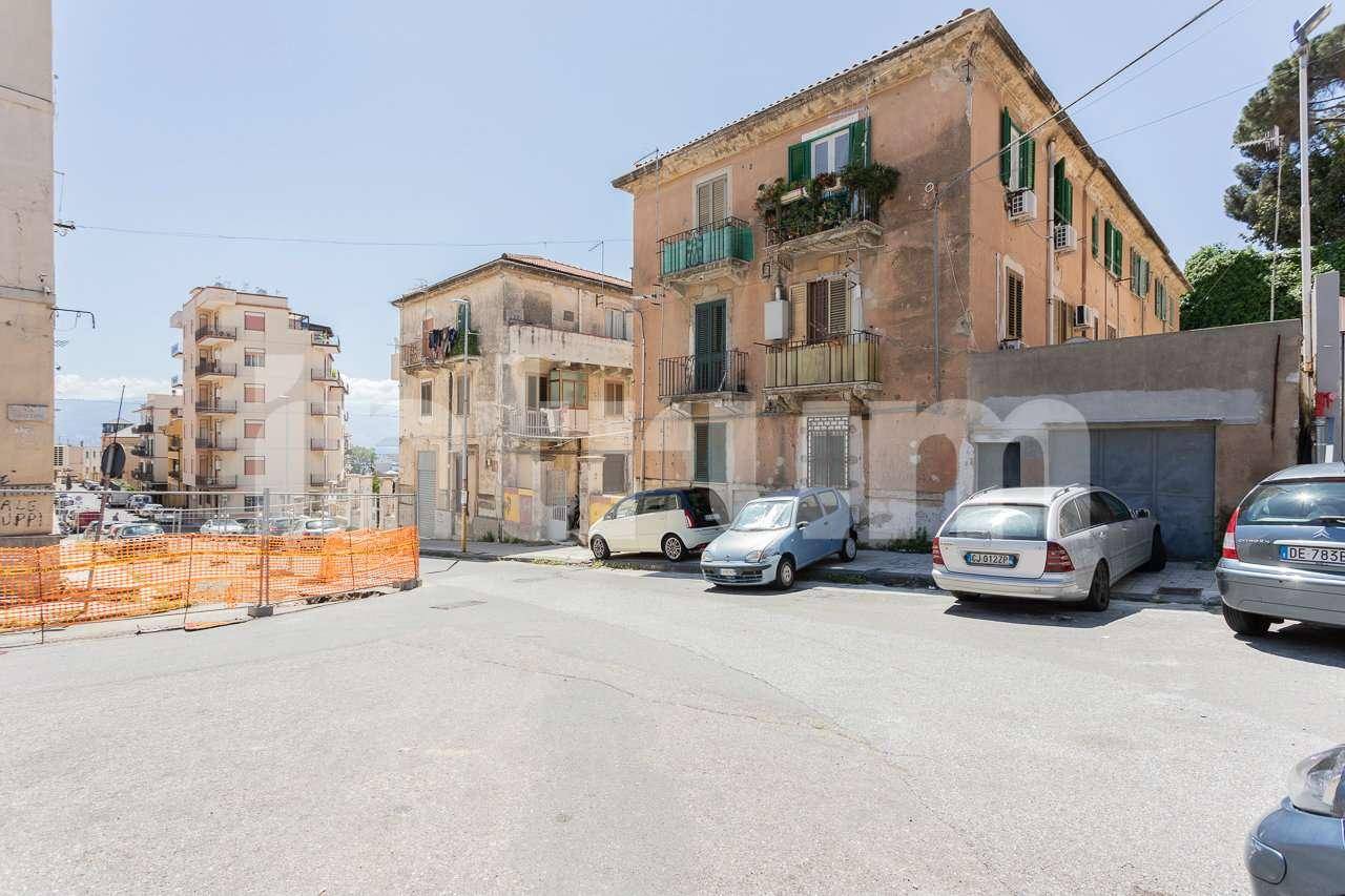 Monolocale via Leopoldo Nicotra 19, Centro Storico, Messina