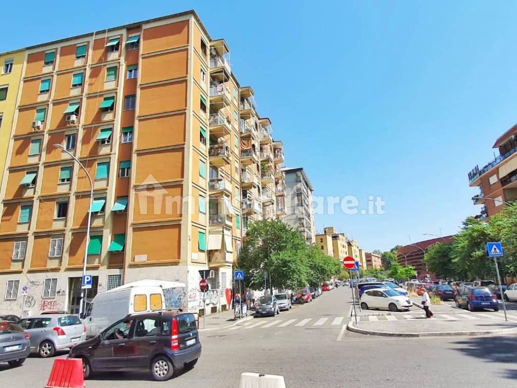 Vendita Appartamento Roma. Quadrilocale in piazzale Jonio. Da ...