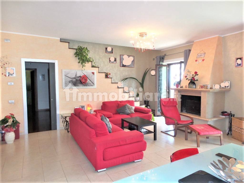 Appartamento via Antonio Pulcinelli, Centro, Caprarola