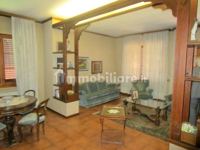 Appartamento piazza Giuseppe Giusti 55, Centro, Monsummano Terme