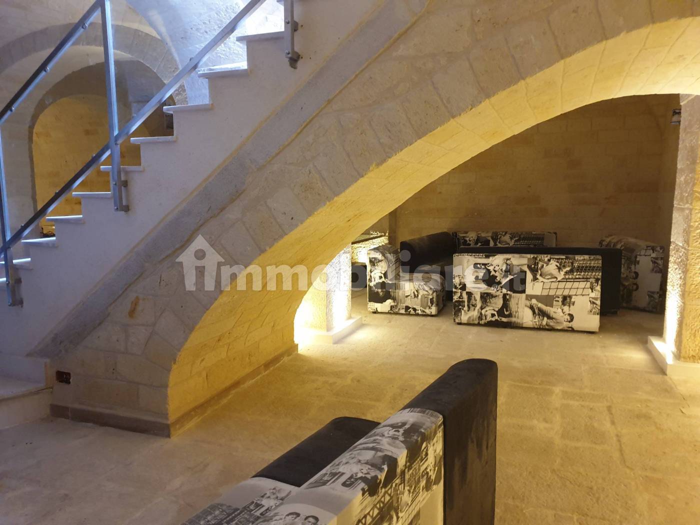 Locale commerciale in Vendita