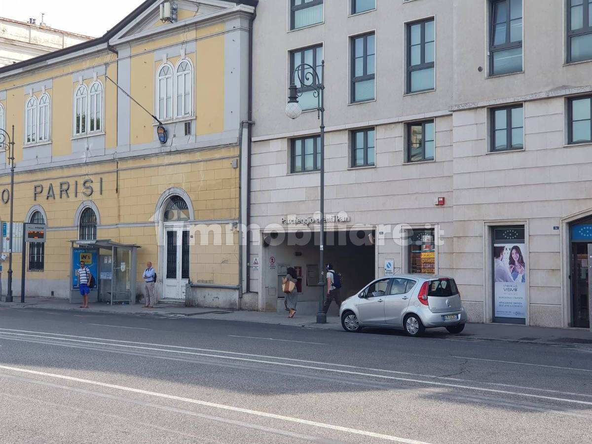 Garage - Box in Vendita