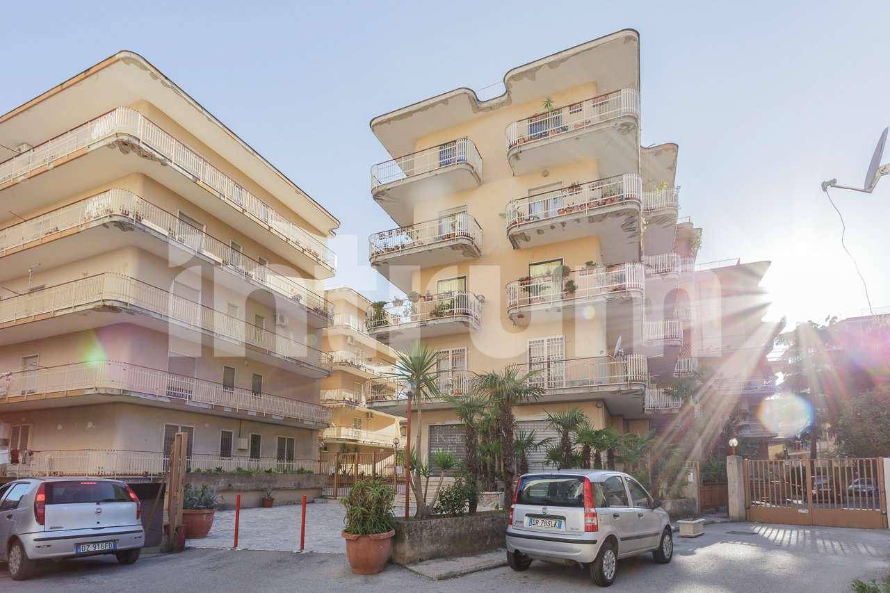 Locale commerciale in Vendita