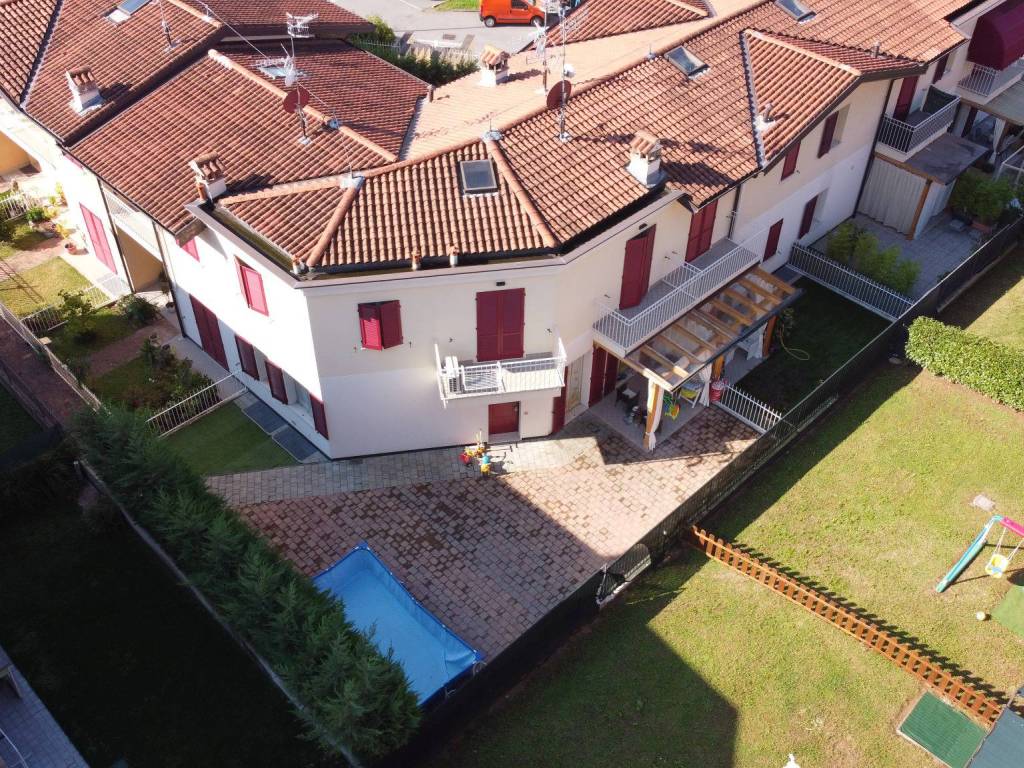 Vendita Villa unifamiliare in via F. Nullo Villongo. Ottimo stato ...