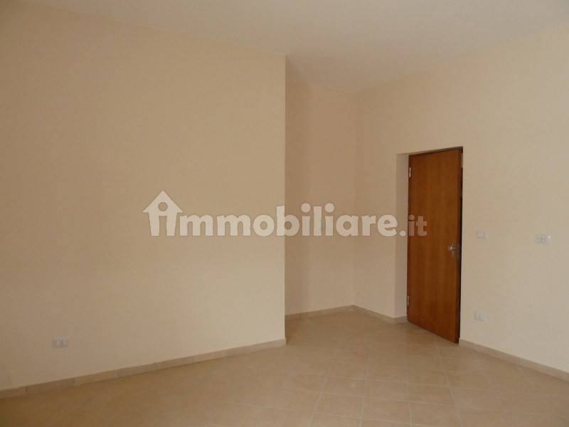 Appartamento viale della Vittoria, Centro, Loro Piceno