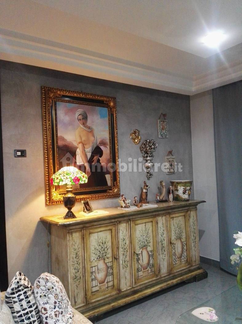 Appartamento via Menfi 6, Favara