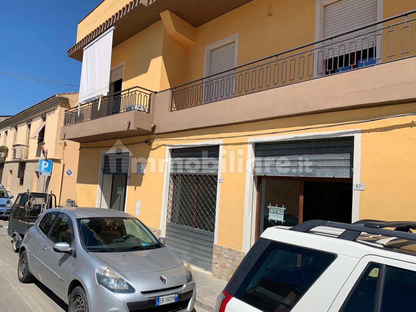 Locale commerciale in Vendita