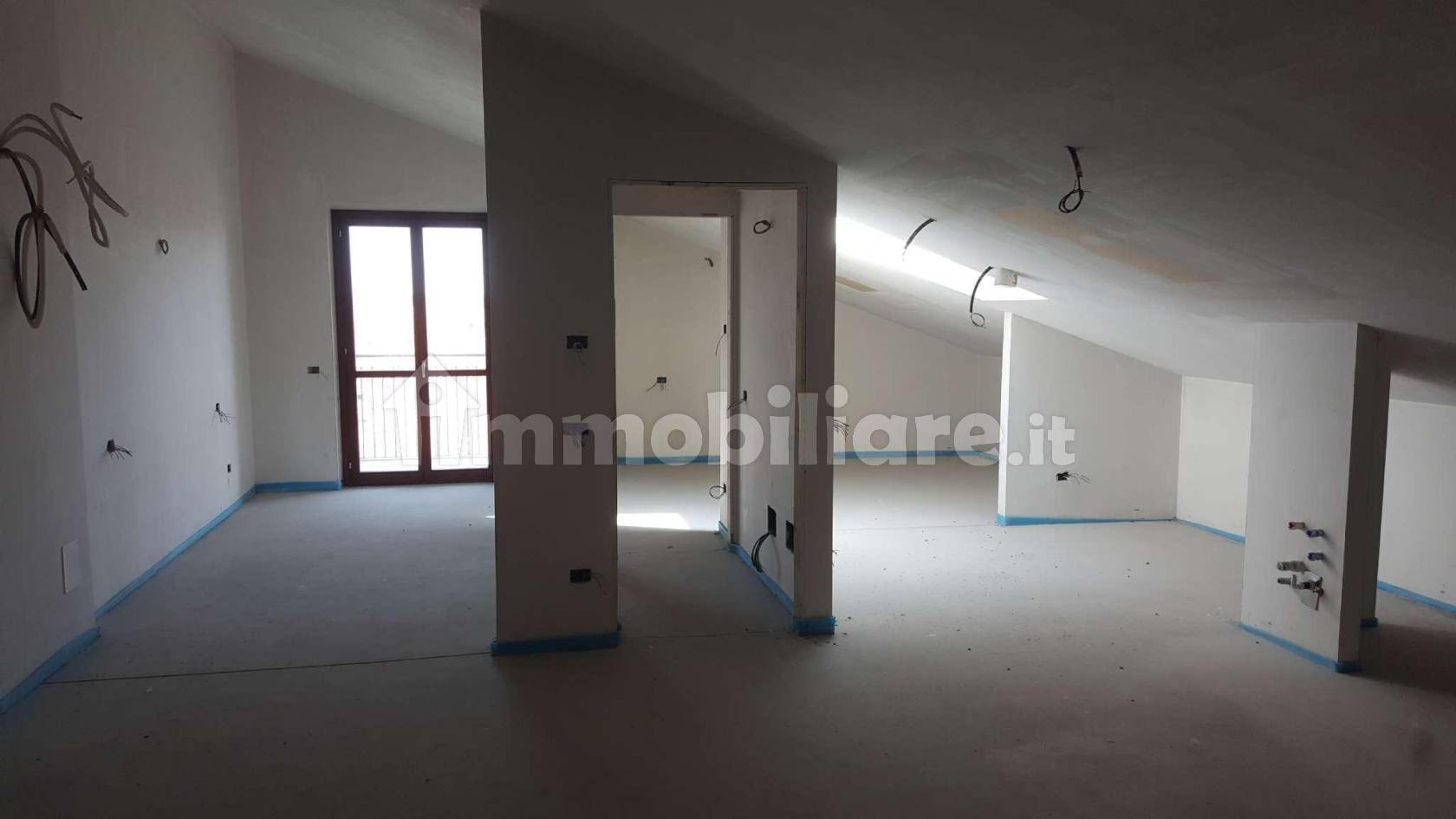 Trilocale via Cascina Rossino 27, Cascina Rossino, Ornago