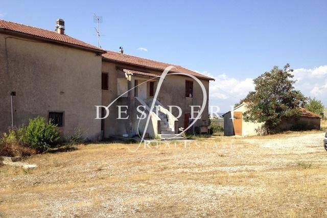 Locale commerciale in Vendita