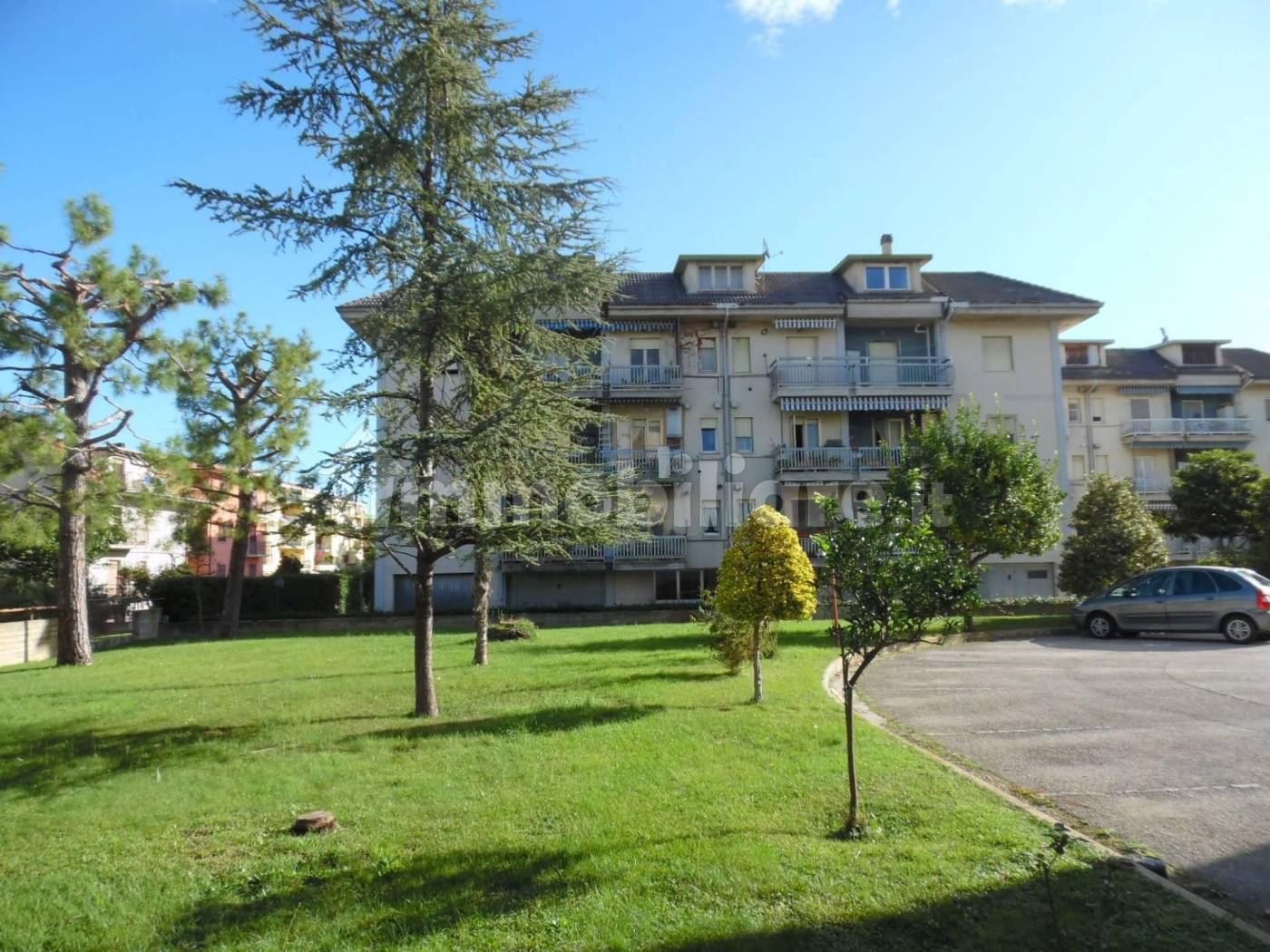 Quadrilocale via Velino, Porto d'Ascoli, San Benedetto del Tronto