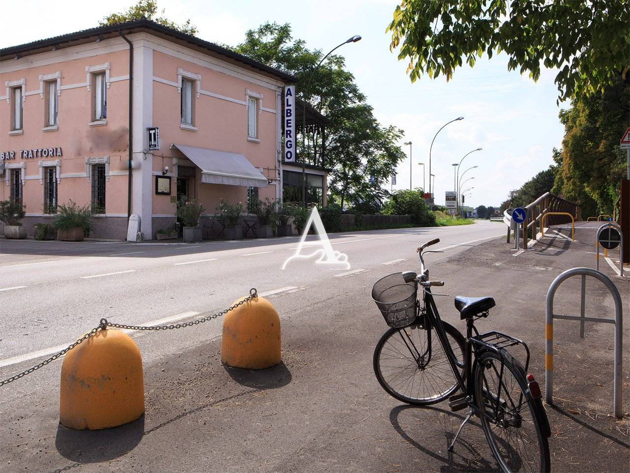 Locale commerciale in Vendita