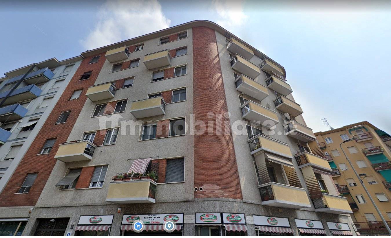 Locale commerciale in Vendita