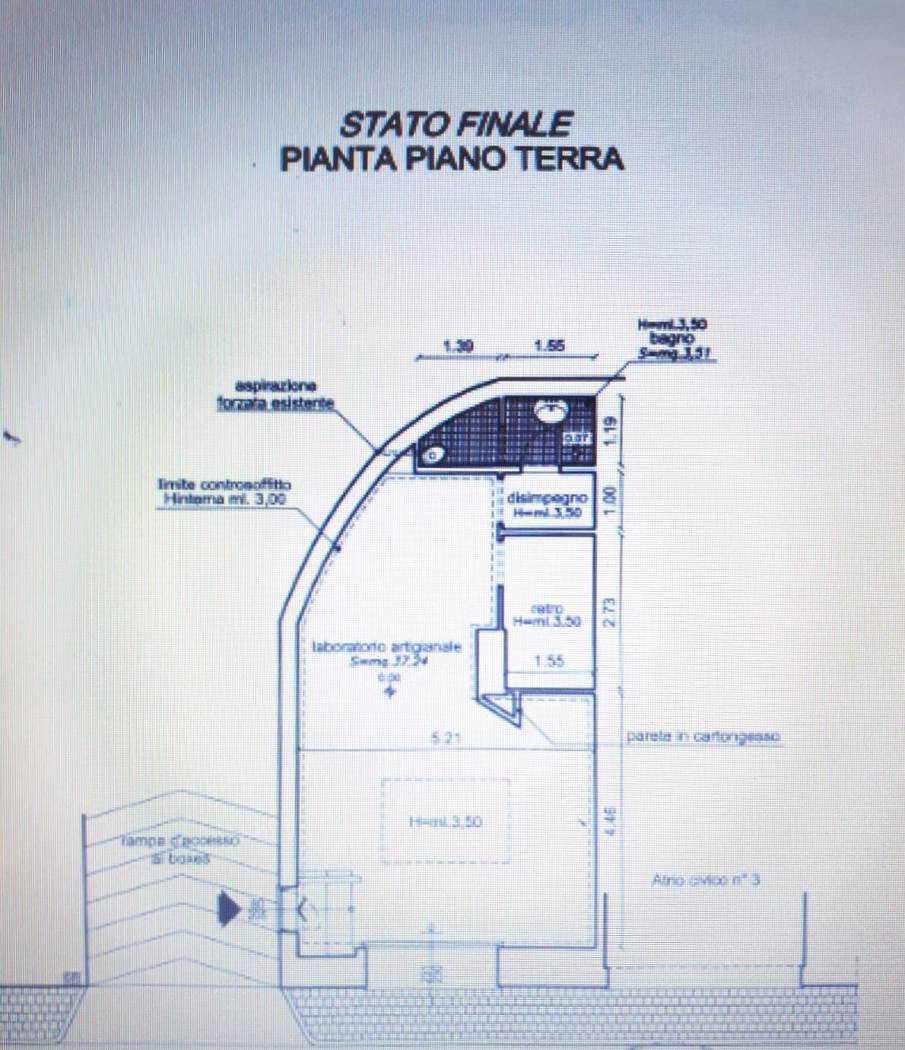 Locale commerciale in Vendita