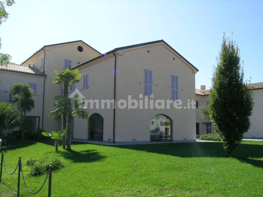 Locale commerciale in Vendita