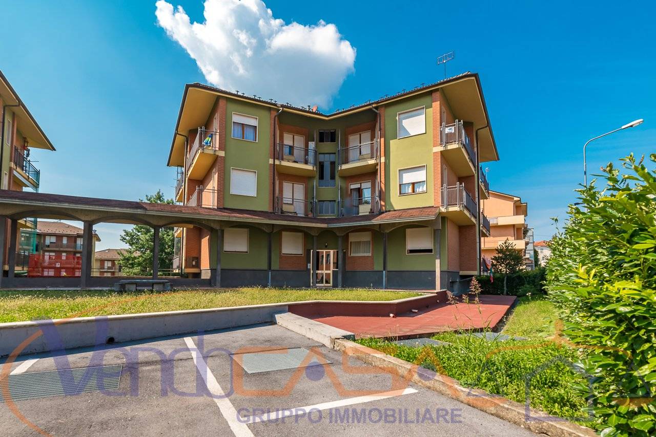 Monolocale via di Santa Croce 32A, Piazza, Mondovì