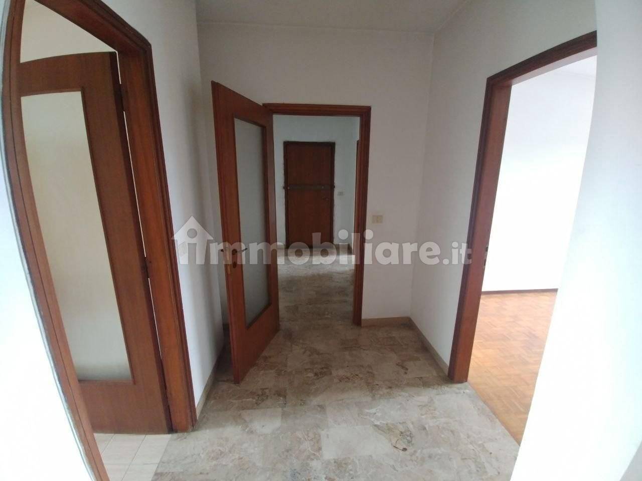 Quadrilocale viale della Libertà 77, San Valentino, Ospedale, Pordenone