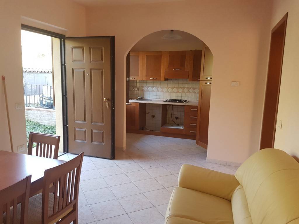 Trilocale frazione Rocchetta, Fabriano