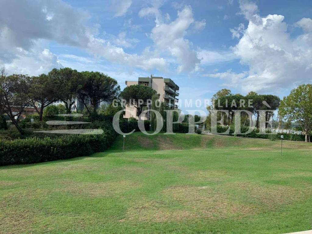 Vendita Appartamento Roma. Bilocale in via Fiume Giallo. Buono stato ...