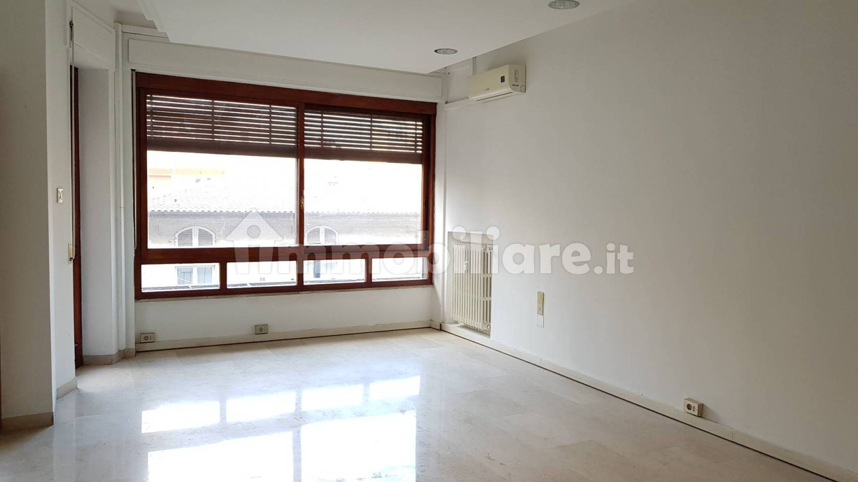 Appartamento piazza della Rinascita, Piazza Salotto - Corso Umberto, Pescara