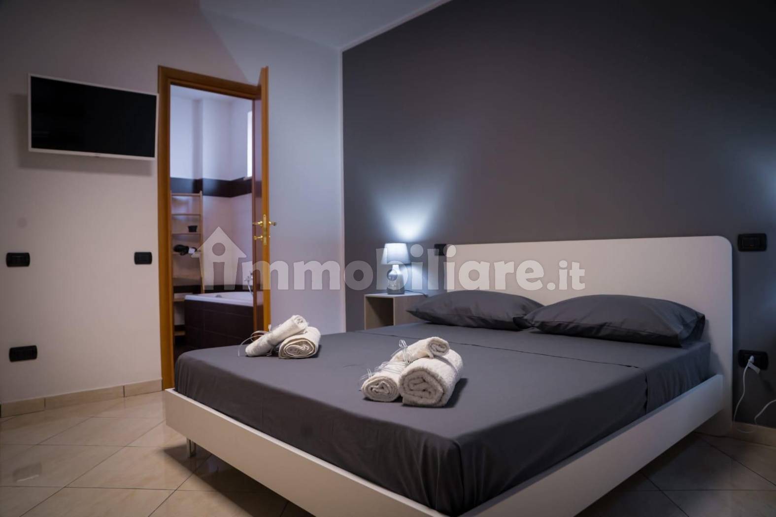 Quadrilocale via Ostaglio, Zona Industriale - San Leonardo, Salerno