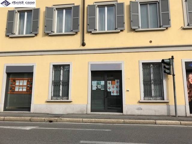 Locale commerciale in Vendita