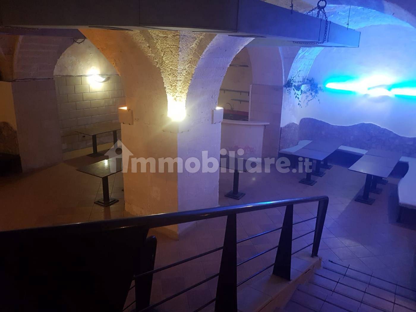 Locale commerciale in Vendita