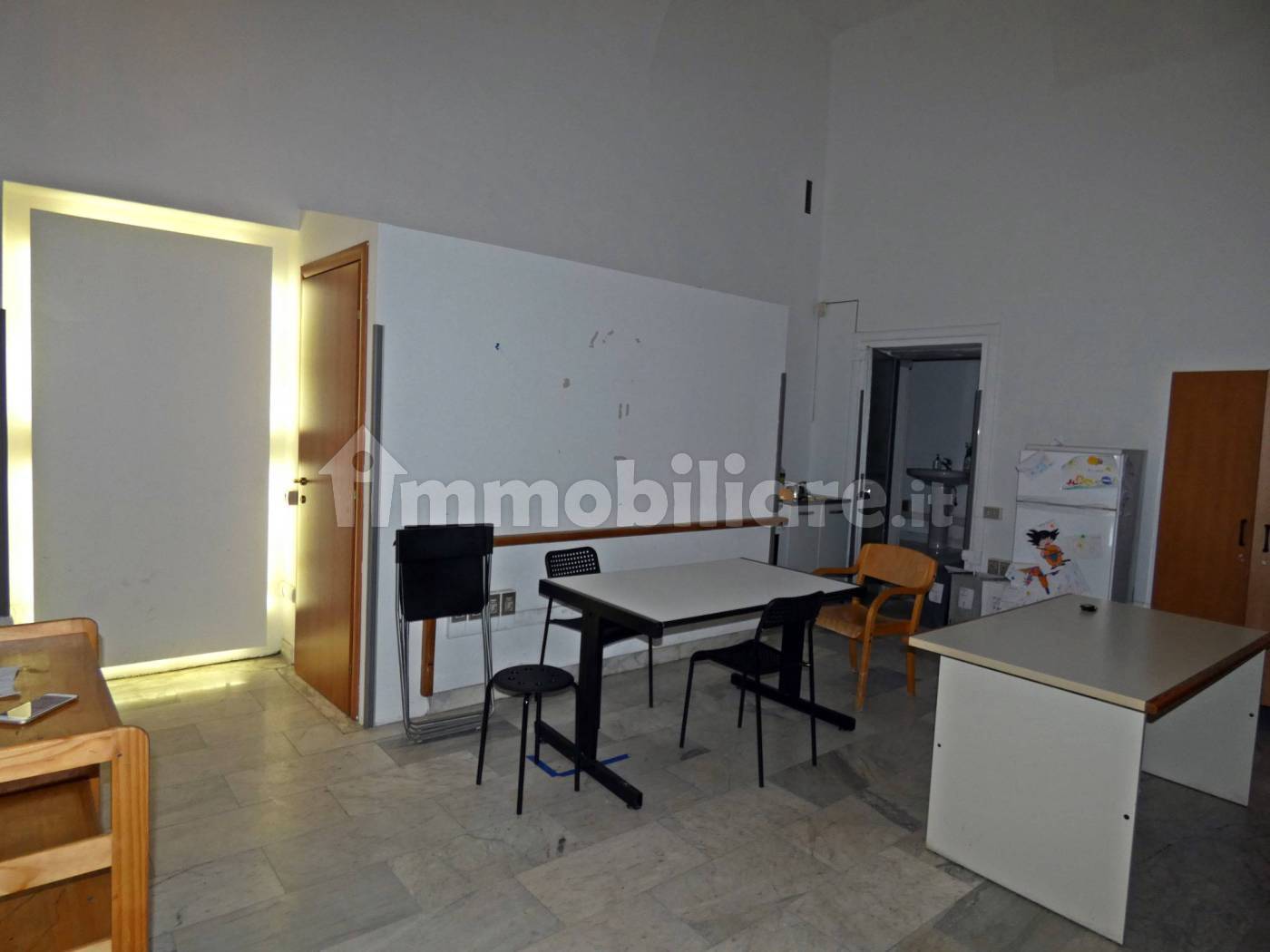 Locale commerciale in Vendita