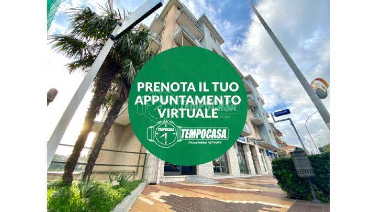 Locale commerciale in Vendita