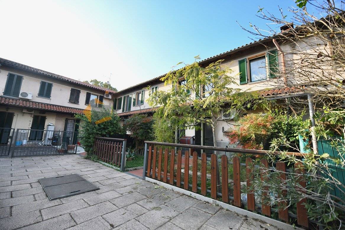 Bilocale via Roma 12/a, Borgarello