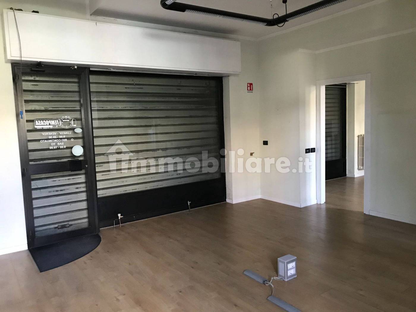 Locale commerciale in Vendita