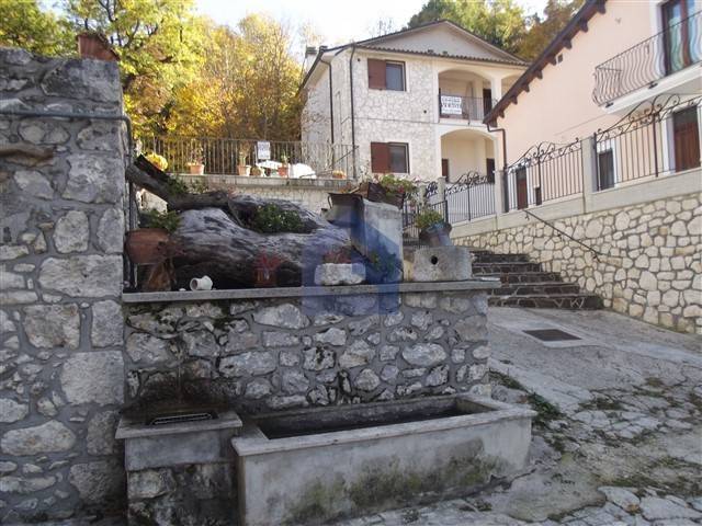 Appartamento ottimo stato, piano rialzato, Sant'Eufemia a Maiella