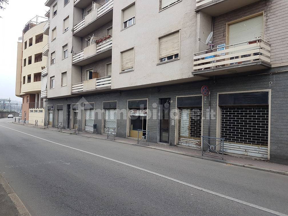 Locale commerciale in Vendita