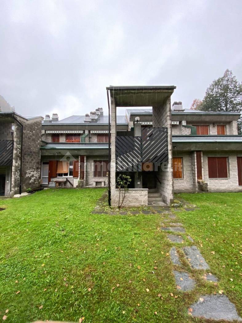 Appartamento buono stato, secondo piano, Centro, Scopello