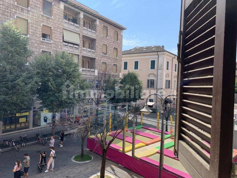 Trilocale piazza Solferino, Centro Storico, Terni