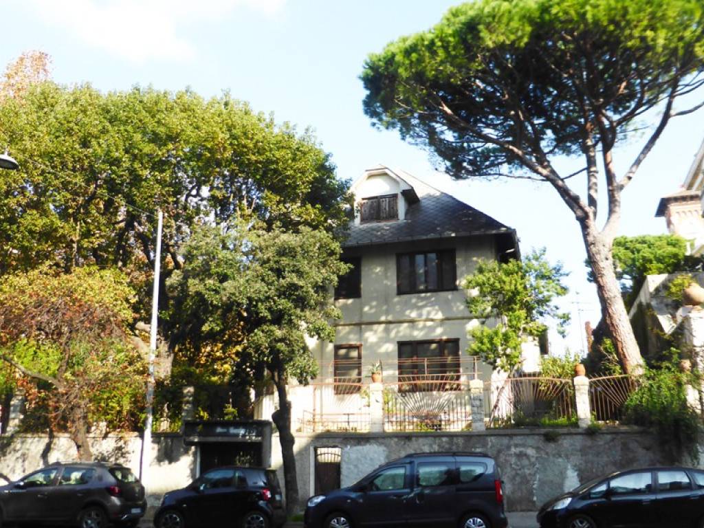Vendita Villa unifamiliare Genova. Da ristrutturare, riscaldamento ...