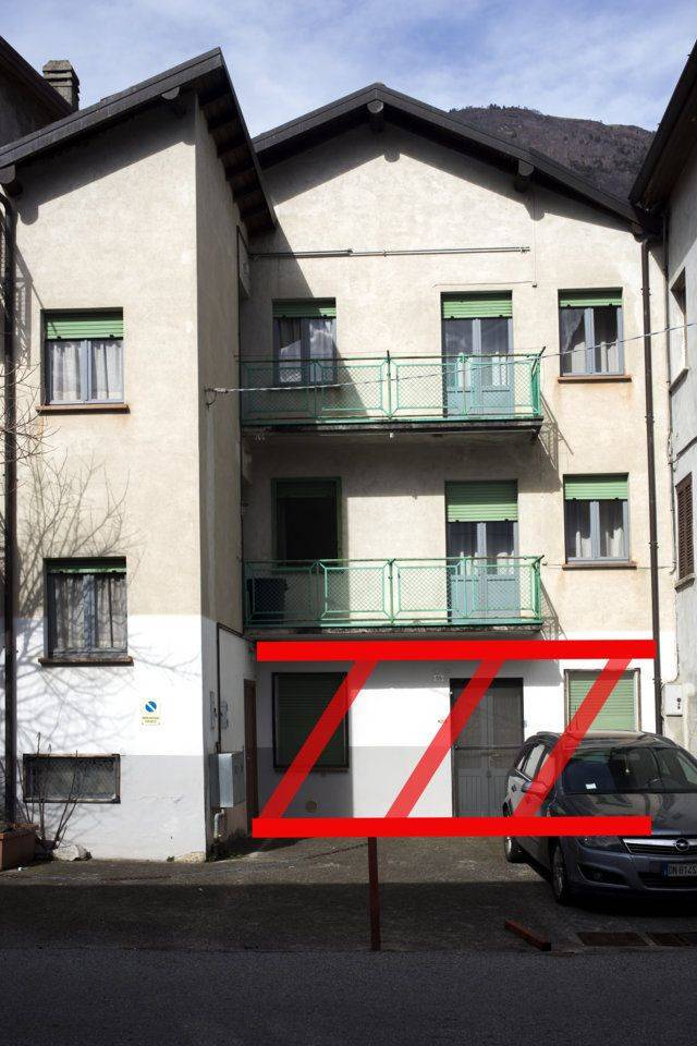 Bilocale via Maggiore, Centro, Dubino