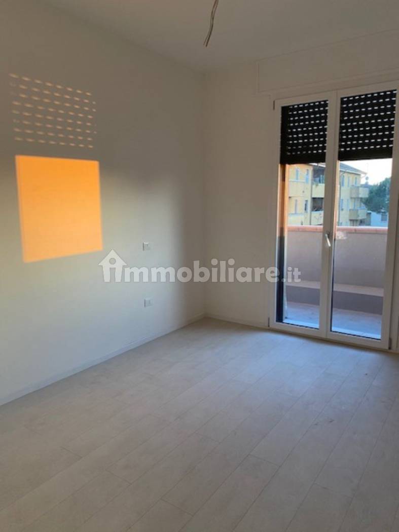 Quadrilocale piazza degli Alpini, Centro, Goito