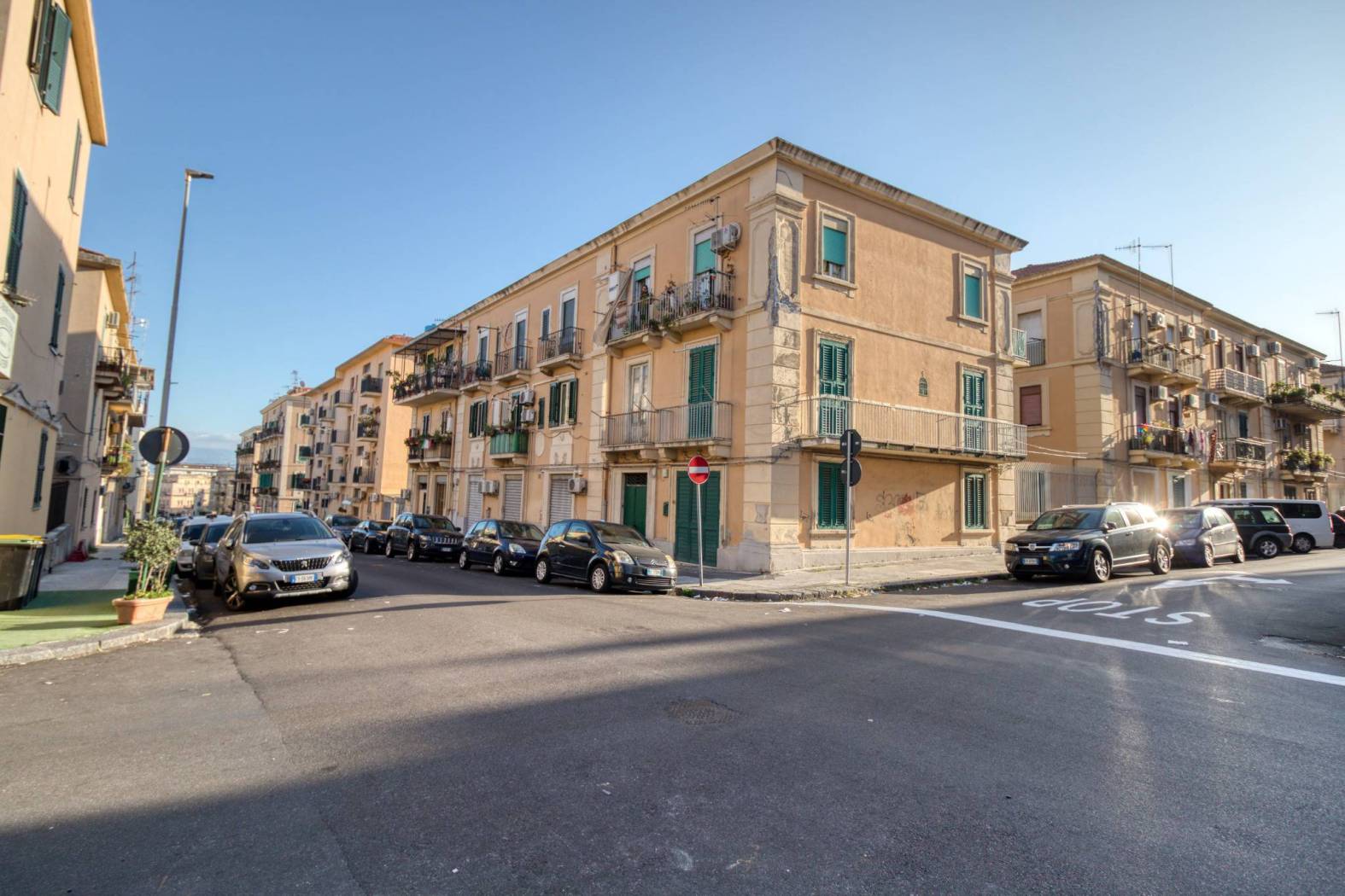 Trilocale via Francesco Guicciardini, Giostra, Messina