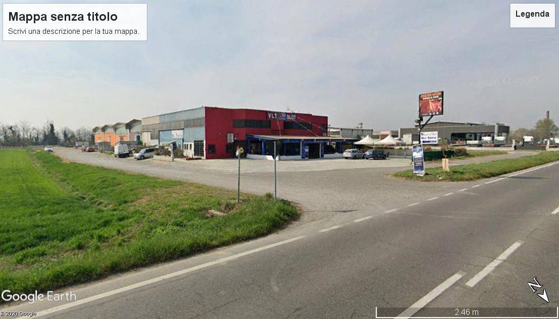 Locale commerciale in Vendita