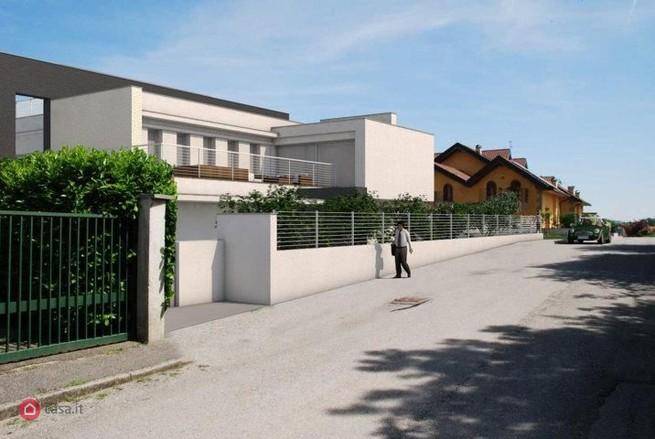 Trilocale nuovo, primo piano, Centro, Inverigo