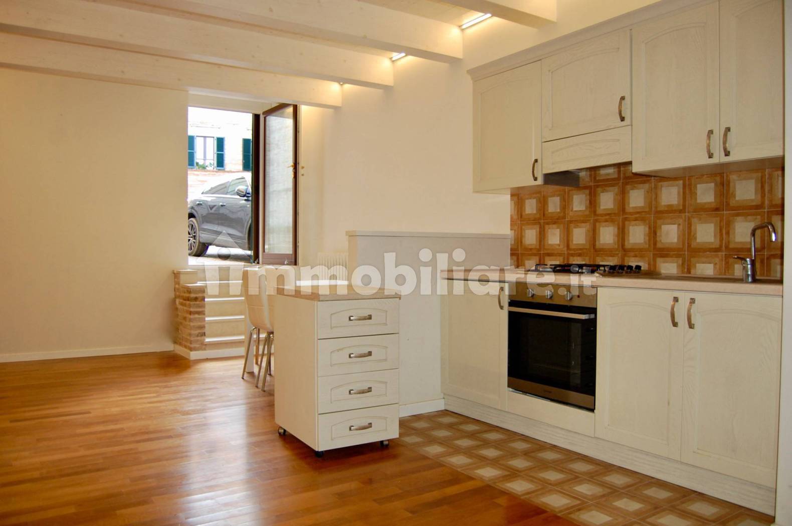 Quadrilocale piazzale Cairoli 4, Centro, Montelupone