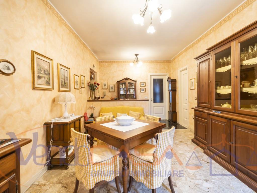 Vendita Appartamento Bra. Bilocale in via Adige 15. Buono stato, terzo ...