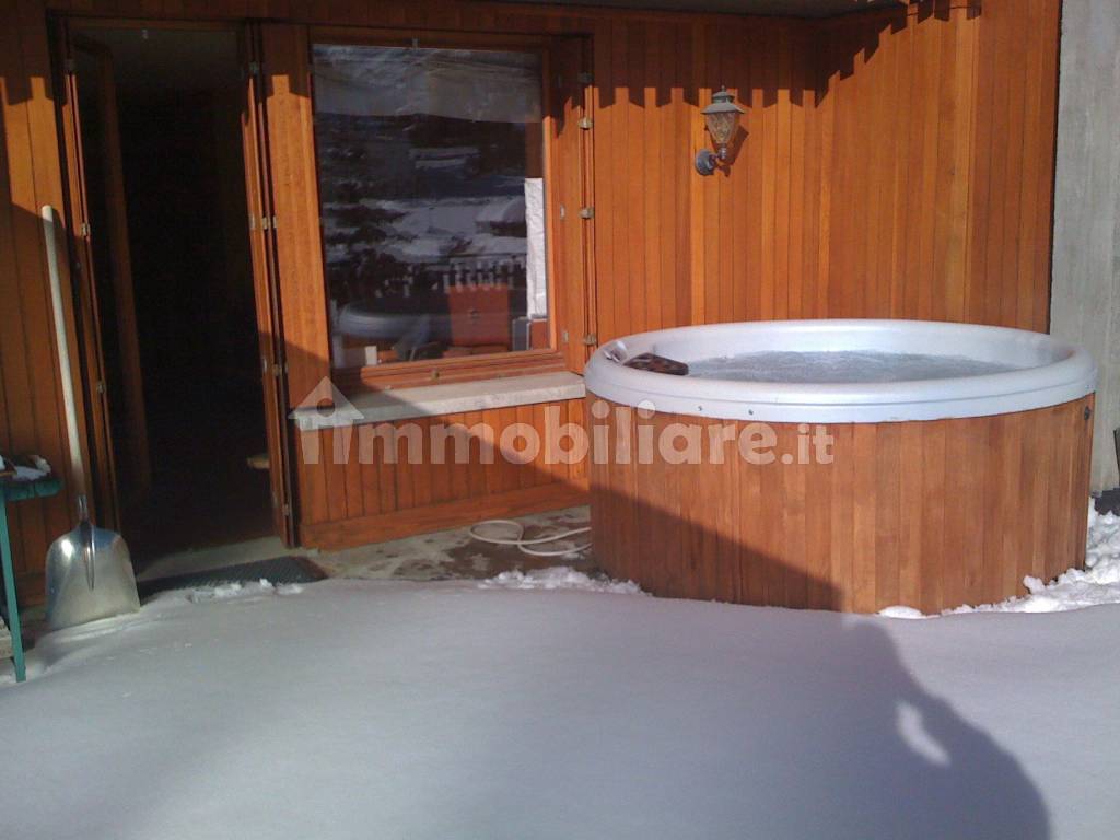 Vendita Appartamento Sestriere. Monolocale in via La Gleisa 9. Buono ...