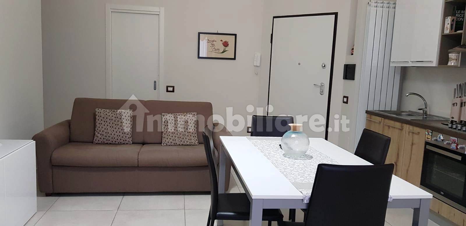 Trilocale via Renato De Martino 22, Carmine, Salerno