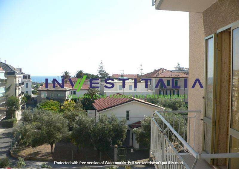 Trilocale via Aurelia, Centro, Loano