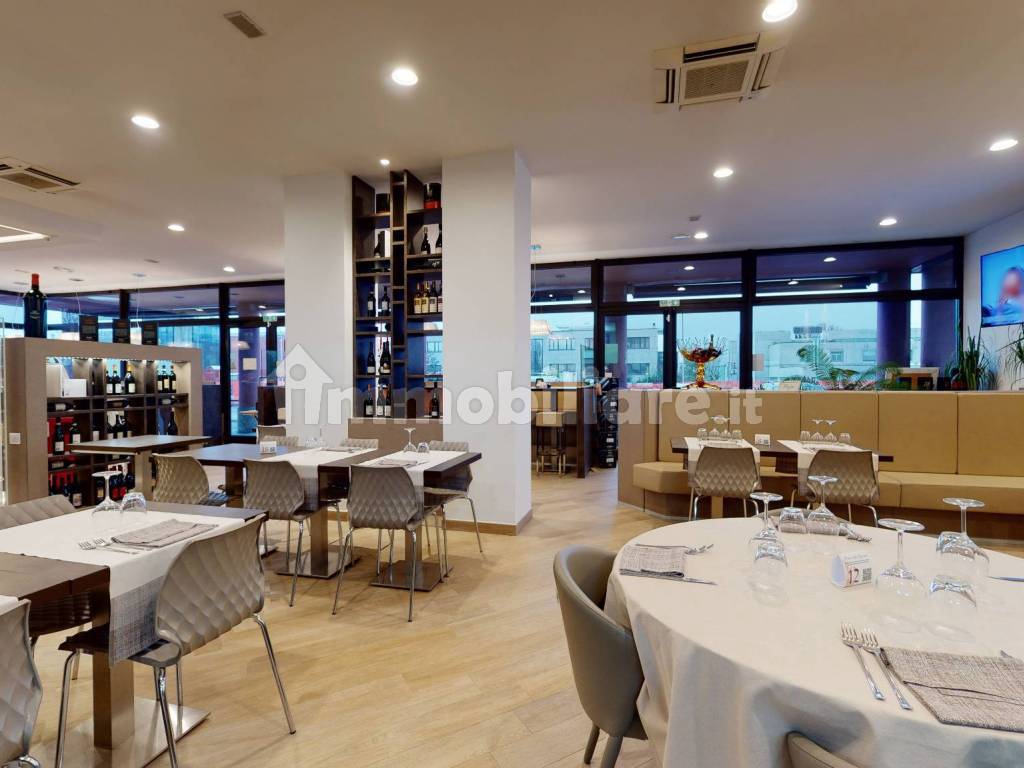 Ristorante con laboratorio via Maria Callas 6, Bologna, Rif. 84653314 ...